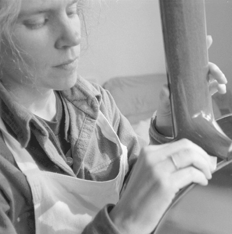 The Big Red Book of American Lutherie Volume Two – Guild of American ...